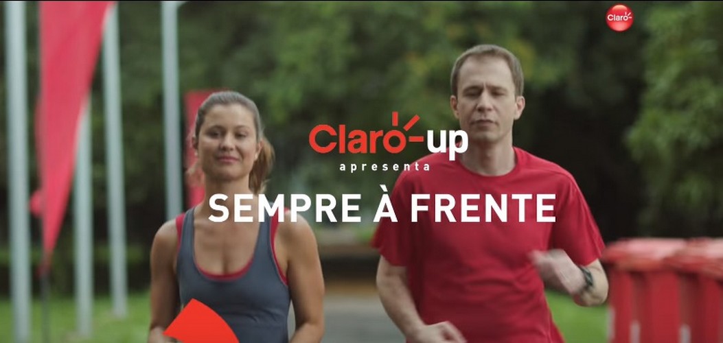 Claro lança primeira campanha com Tiago Leifert como garoto-propaganda ...