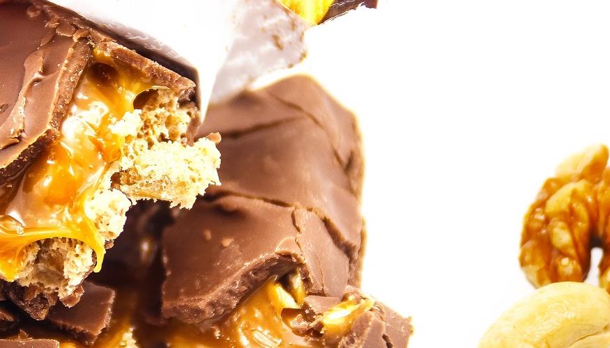 Campanha do Snickers faz remake de comercial de 1996